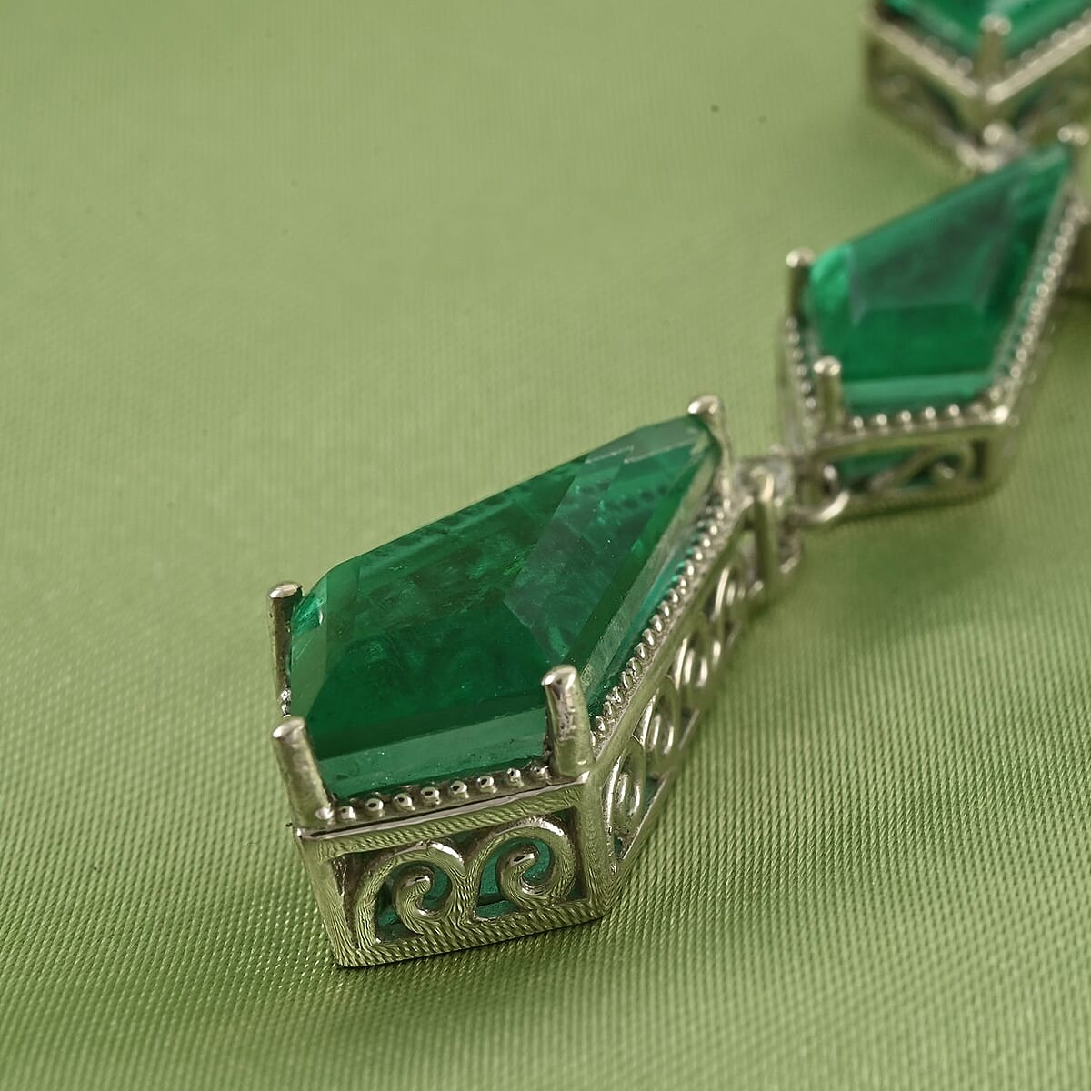 Buy Emeraldine Quartz (Triplet) and White Zircon Necklace 18 Inches in ...