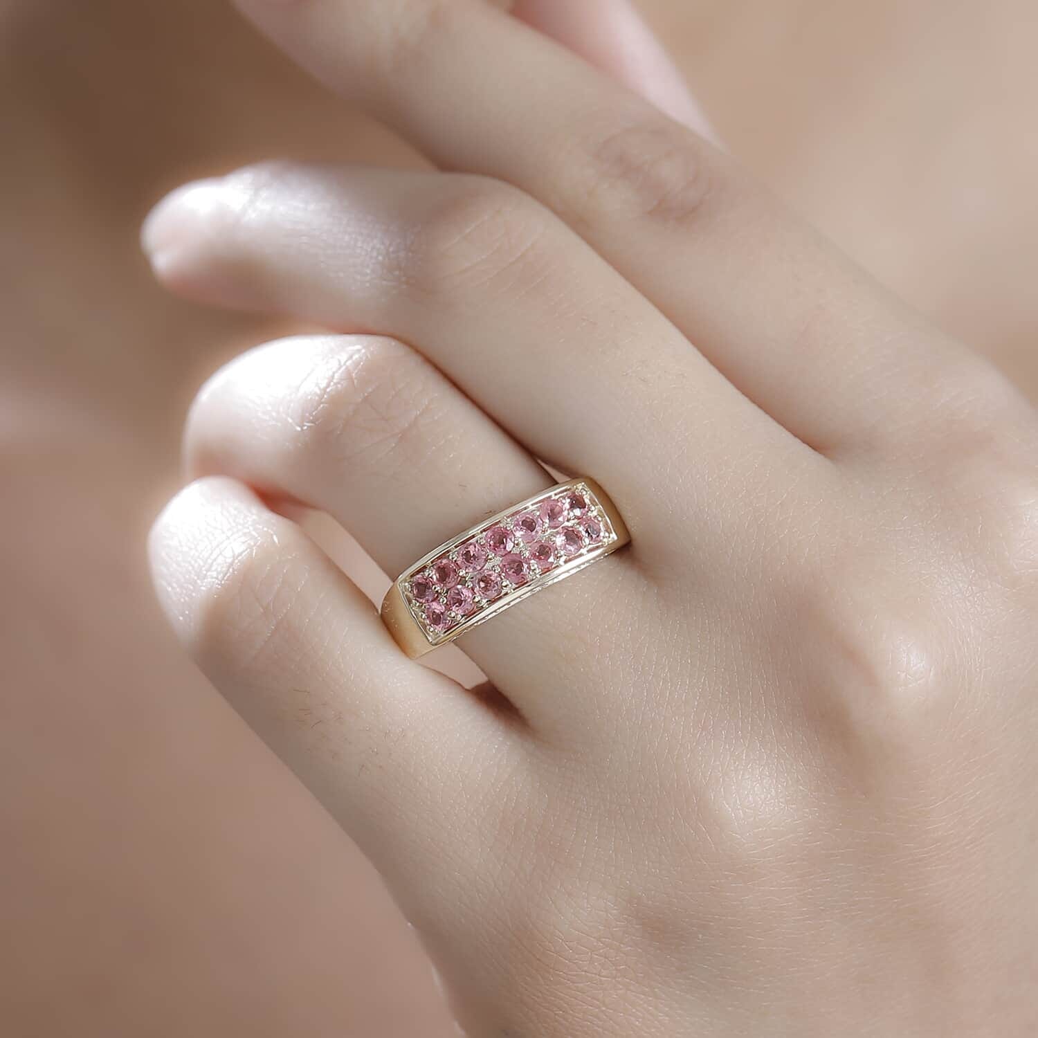 Luxoro 10K Yellow Gold AAA Padparadscha Sapphire BT Diamond g h I2 0.15 cts Ring Size 10.0 1.40 CTW